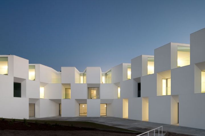 The Nursing home / Aires Mateus Architects, visto con gli occhi di ...